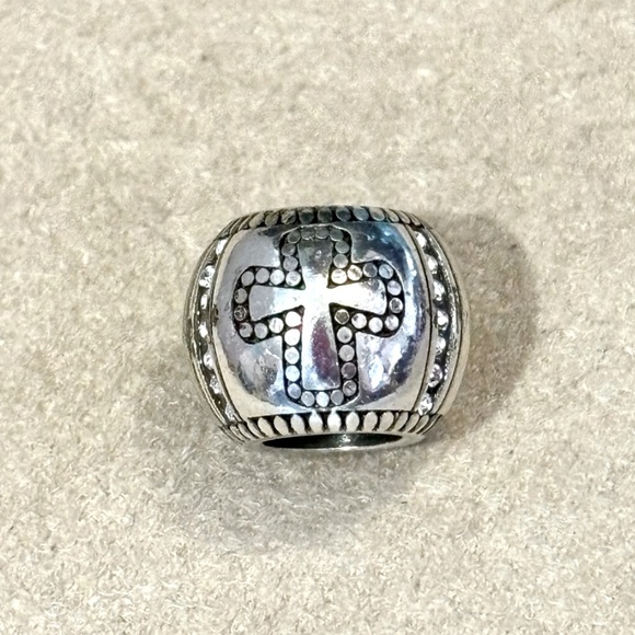 Brighton | Jewelry | Brighton Sweet Cross Bead Crosses Lines Of Clear ...